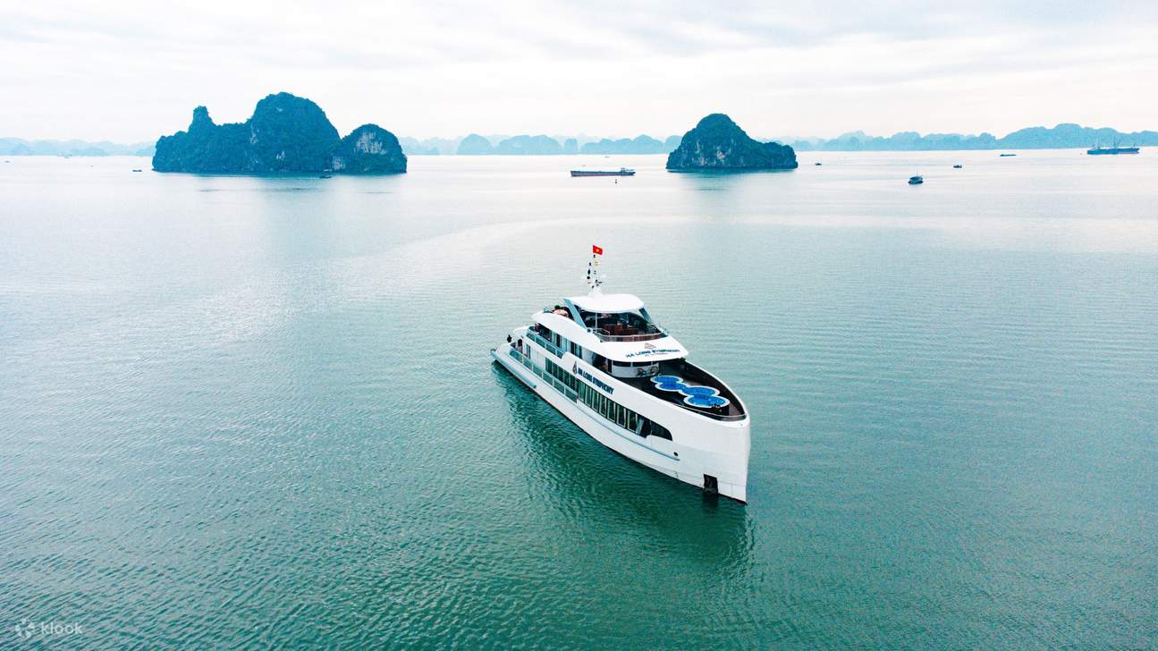 Explore the Beauty of Ha Long Bay with Symphony Luxury Cruise, Vietnam ...